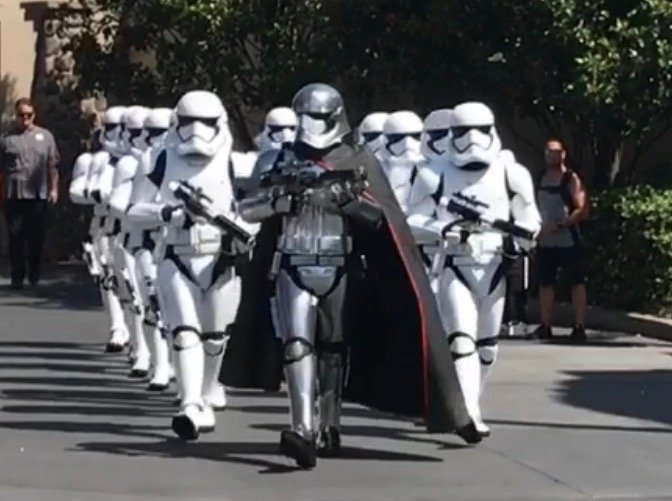 Ten Second Tip: March of the First Order - Disney's Hollywood Studios ...