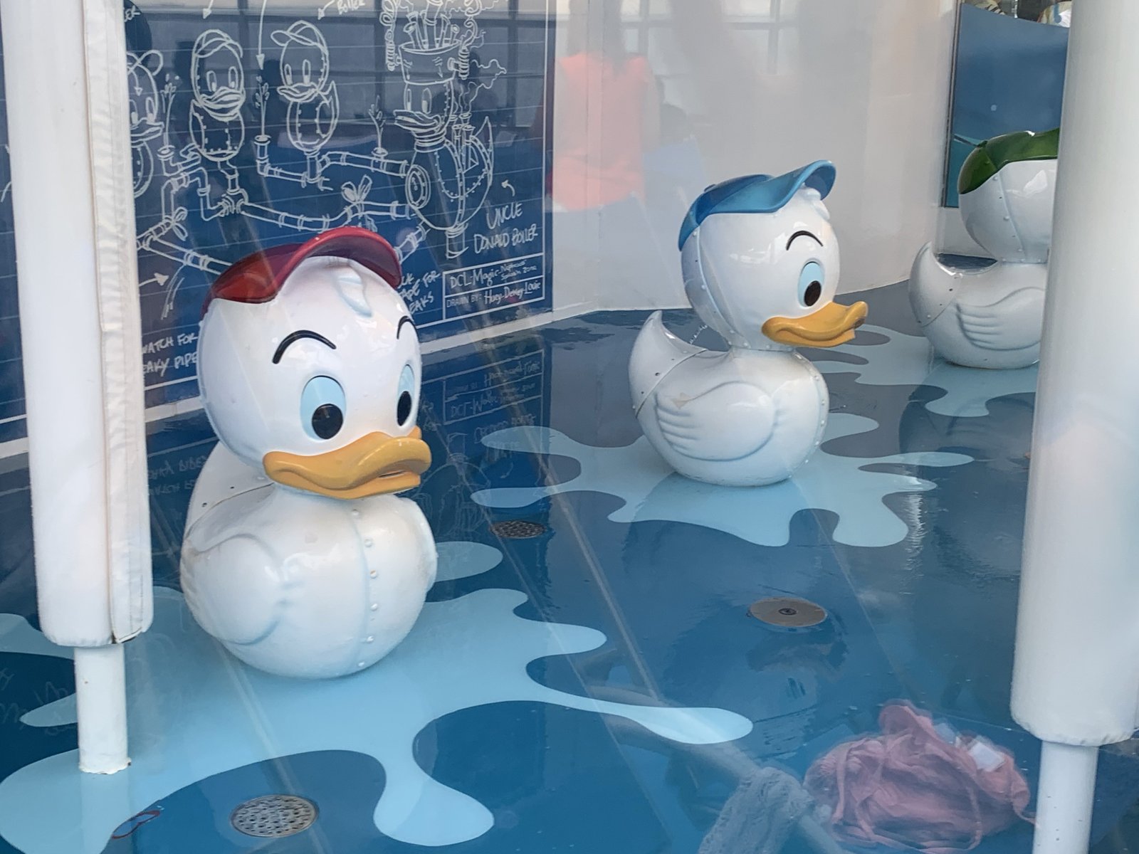 Ten Second Tip Young Kids And Pools On Disney Cruise Line Disney Over 50