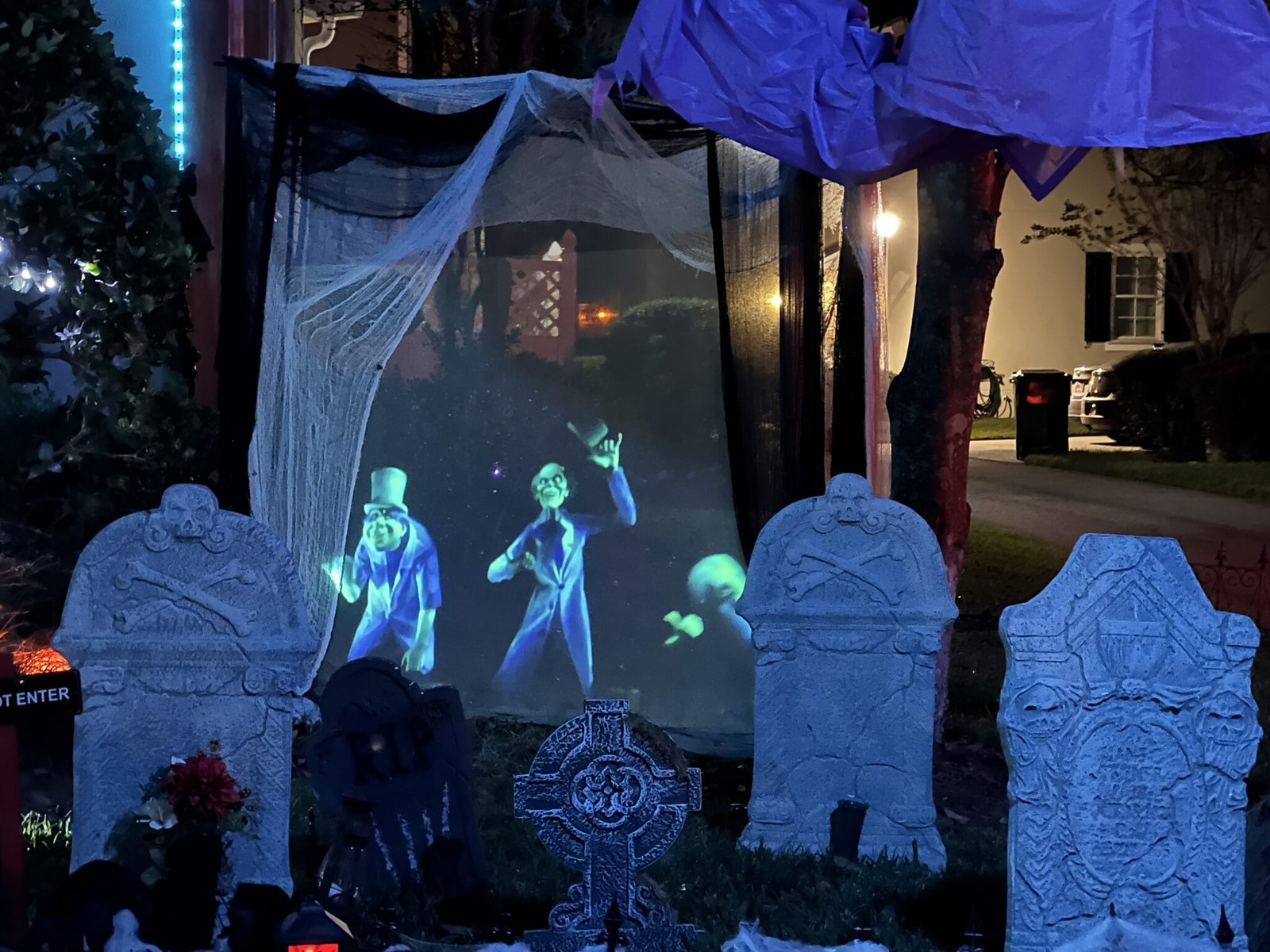 Ten Second Tip: The Lights on Jeater Bend, Halloween Edition - Disney ...