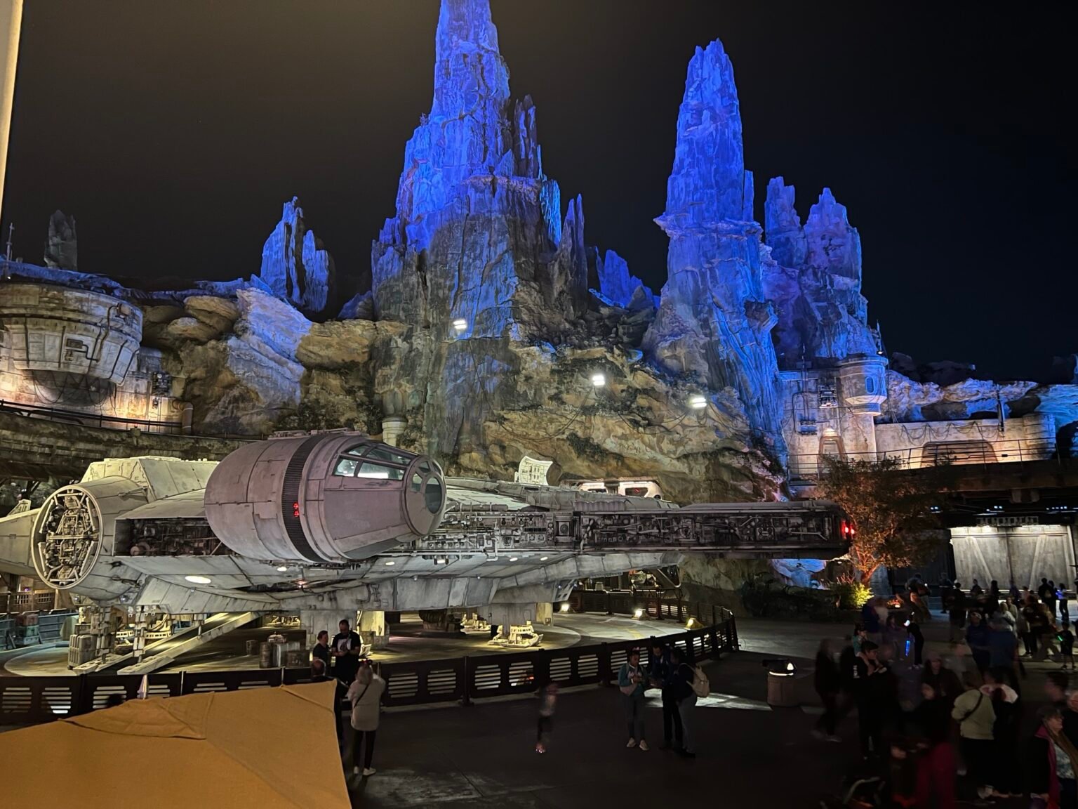 What Is Going on With Millennium Falcon: Smugglers Run? - Disney Over 50